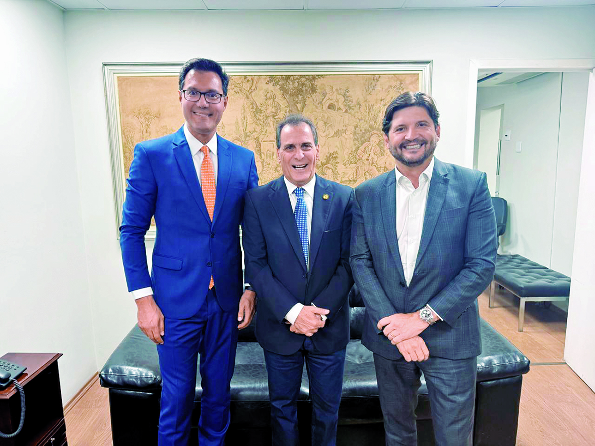 ALEX E HELINHO COM PRESIDENTE DA ALESP - Jornal A Tribuna Piracicaba