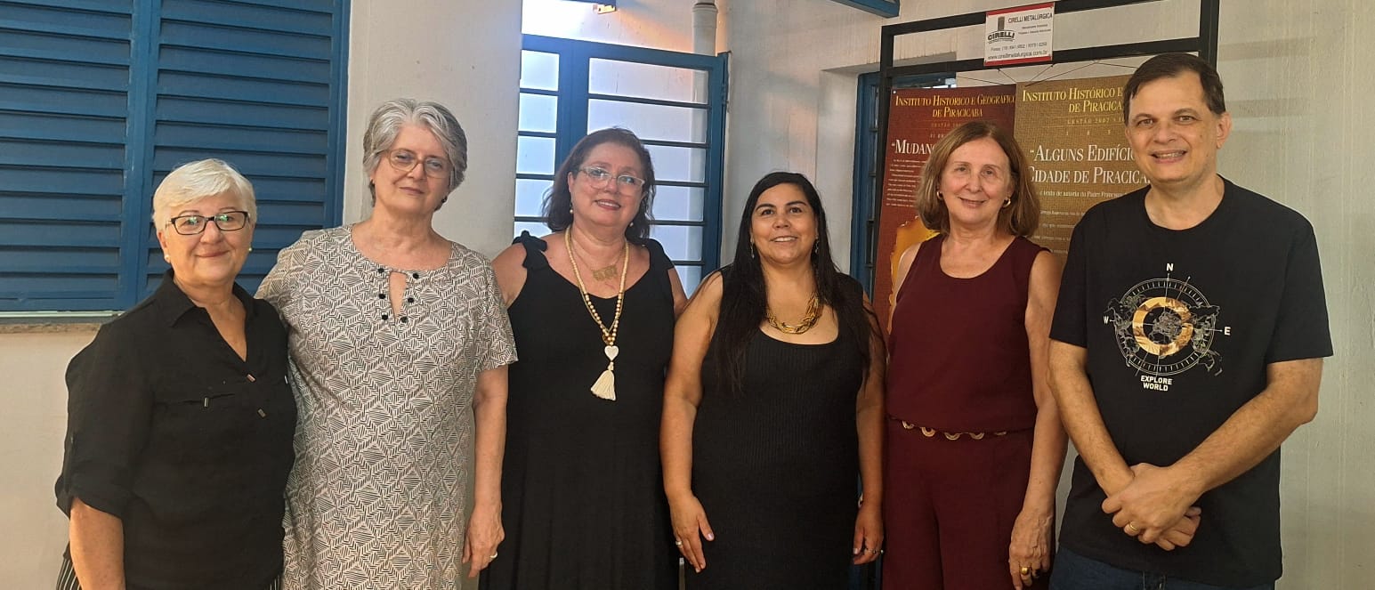 Letras - Nova diretoria toma posse na Academia Piracicabana - Jornal A ...